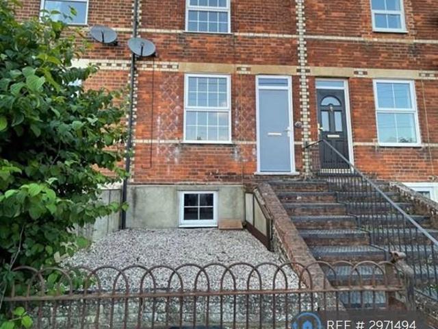 3 bedroom terraced house to rent