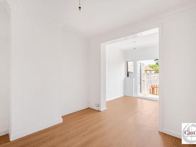 3 bedroom terraced house to rent