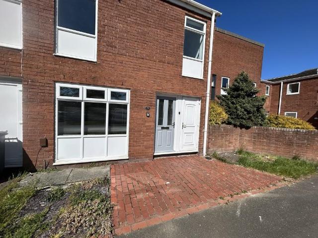 3 bedroom terraced house to rent