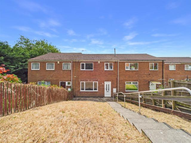 3 bedroom Terraced House to rent