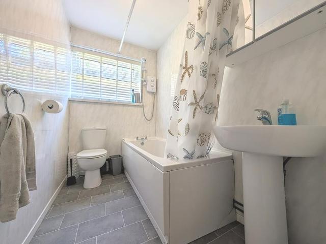 3 bedroom terraced house to rent