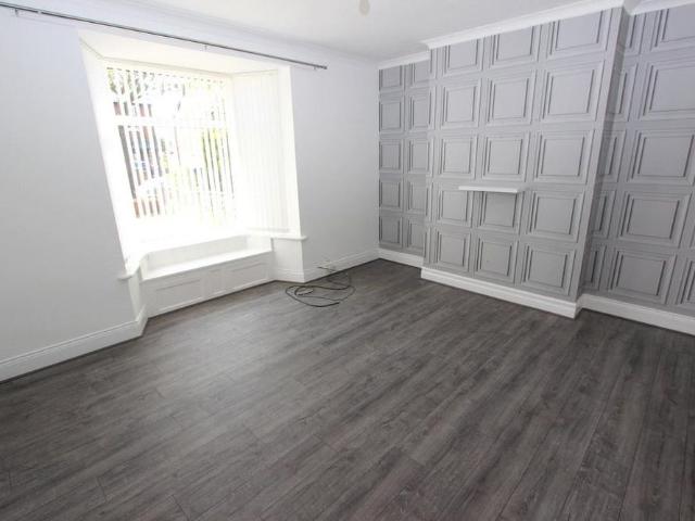 3 bedroom terraced house to rent