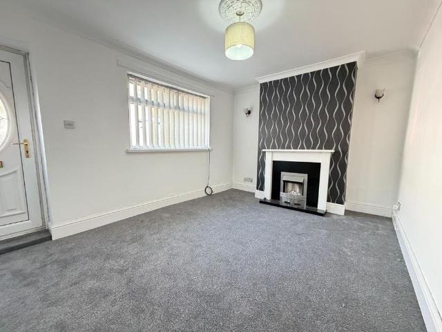 3 bedroom terraced house to rent
