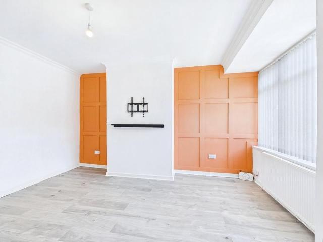 3 bedroom terraced house to rent