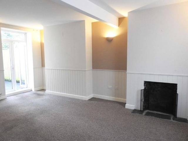 3 bedroom terraced house to rent