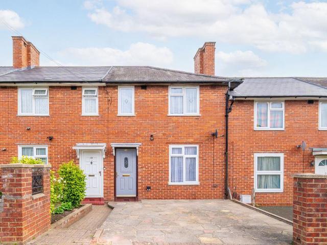 3 bedroom terraced house to rent