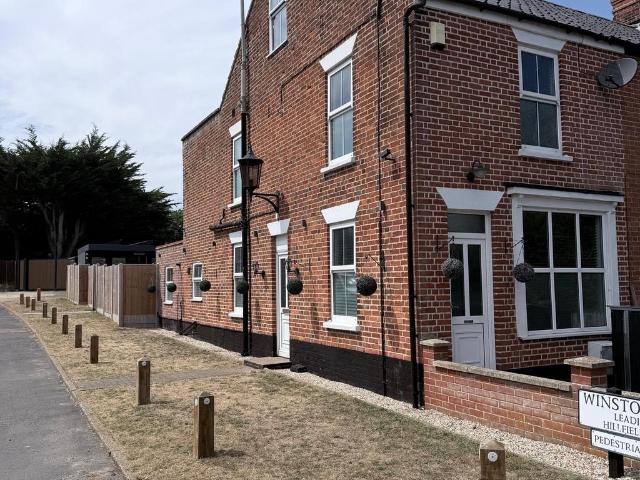 3 bedroom terraced house to rent