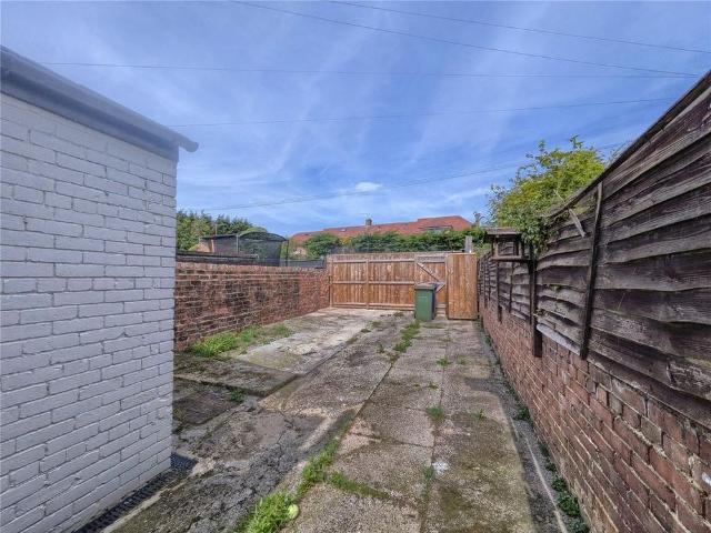 3 bedroom terraced house to rent