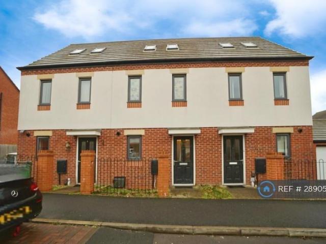 3 bedroom terraced house to rent