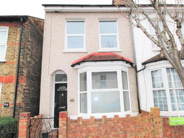 3 bedroom terraced house to rent