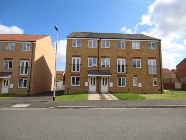 3 bedroom terraced house to rent