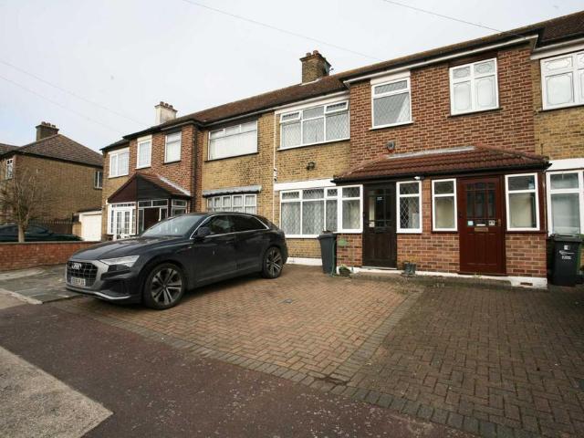 3 bedroom terraced house to rent