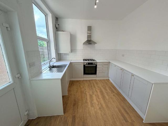 3 bedroom terraced house to rent