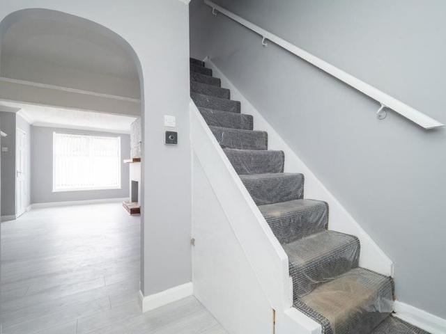 3 bedroom terraced house to rent