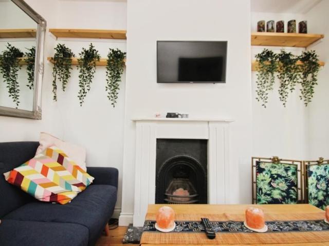 3 bedroom terraced house to rent