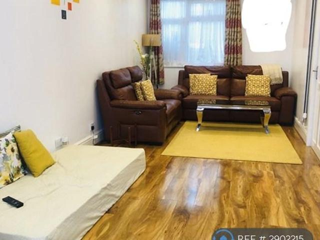 3 bedroom terraced house to rent