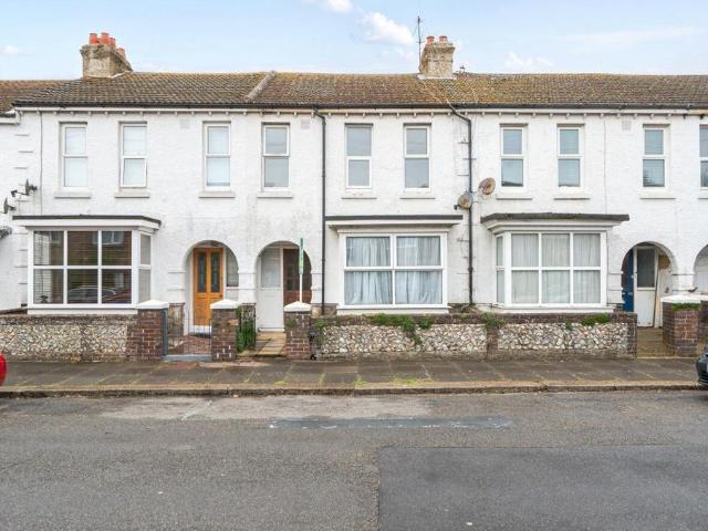 3 bedroom terraced house to rent