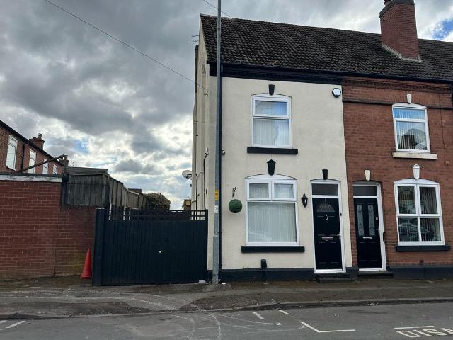 3 bedroom terraced house to rent