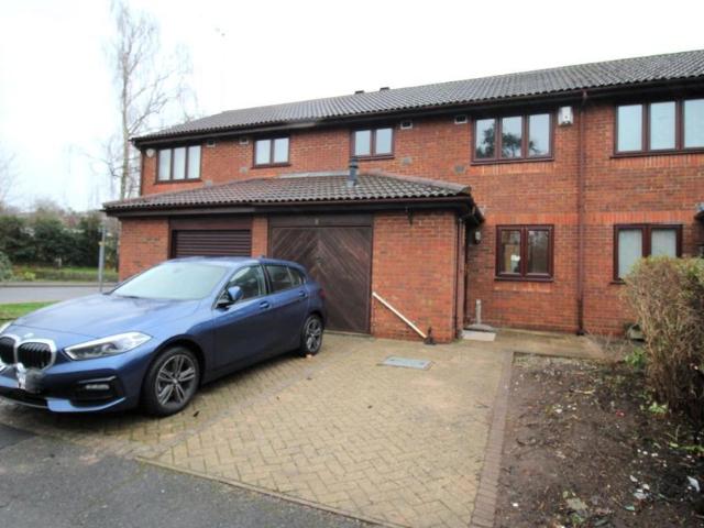 3 bedroom terraced house to rent