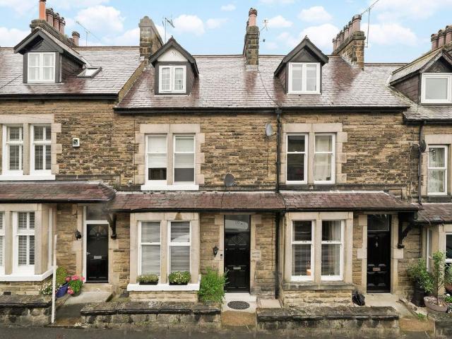 3 bedroom terraced house to rent