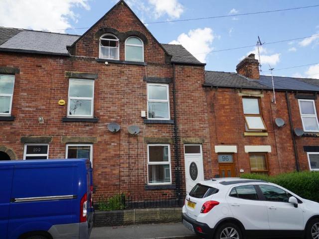 3 bedroom terraced house to rent