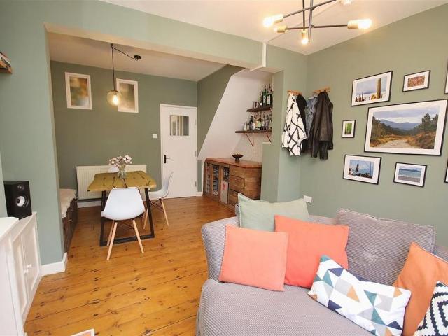 3 bedroom terraced house to rent