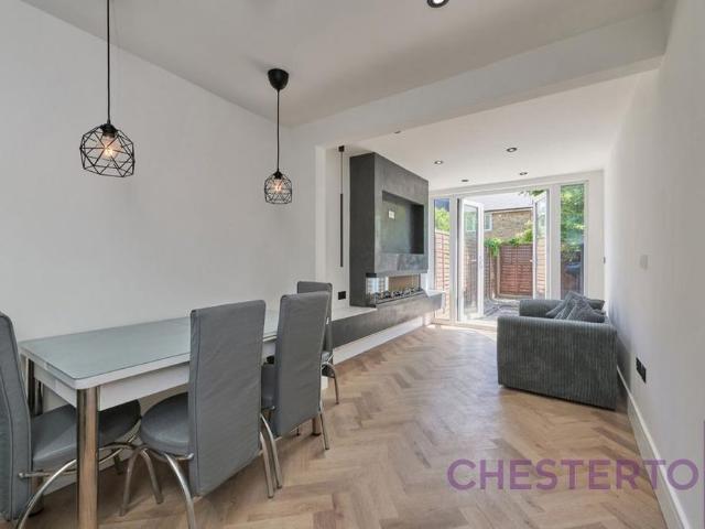 3 bedroom terraced house to rent