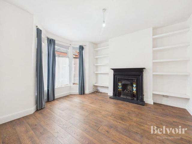 3 bedroom terraced house to rent