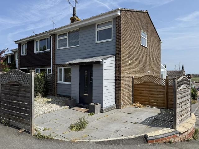 3 bedroom terraced house to rent