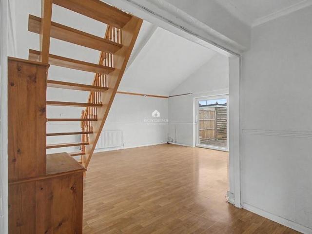 3 bedroom terraced house to rent