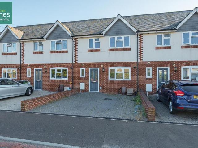 3 bedroom terraced house to rent