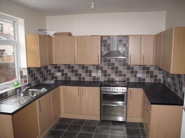 3 bedroom terraced house to rent