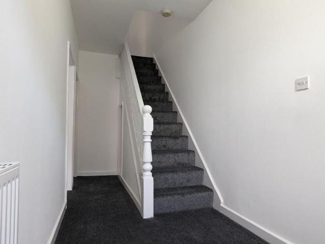 3 bedroom terraced house to rent