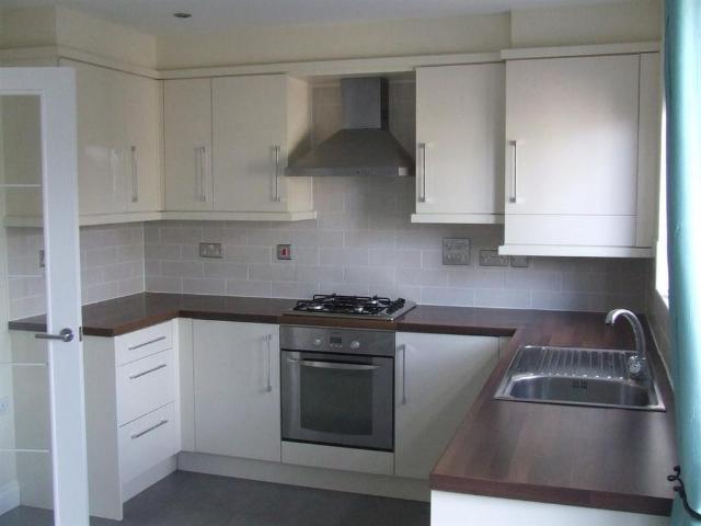 3 bedroom terraced house to rent