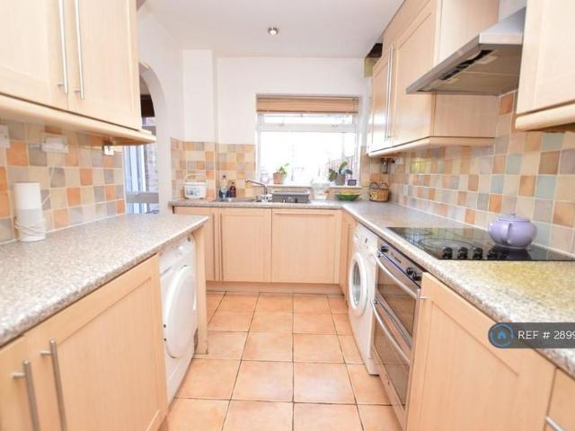 3 bedroom terraced house to rent