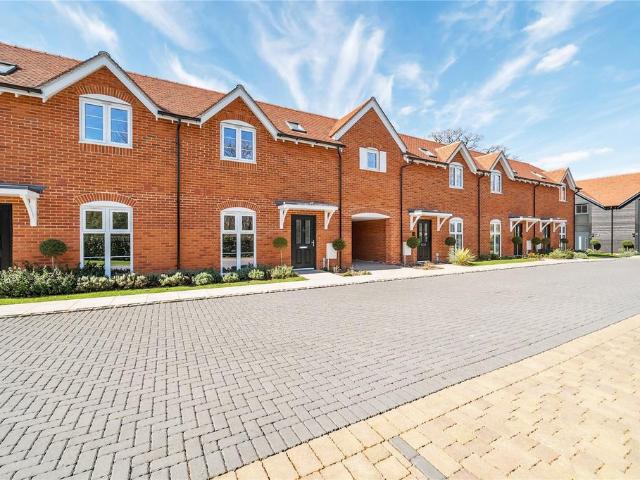 3 bedroom terraced house to rent