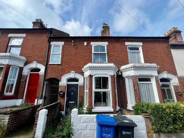 3 bedroom terraced house to rent