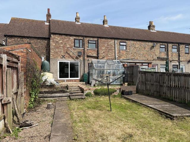 3 bedroom terraced house to rent