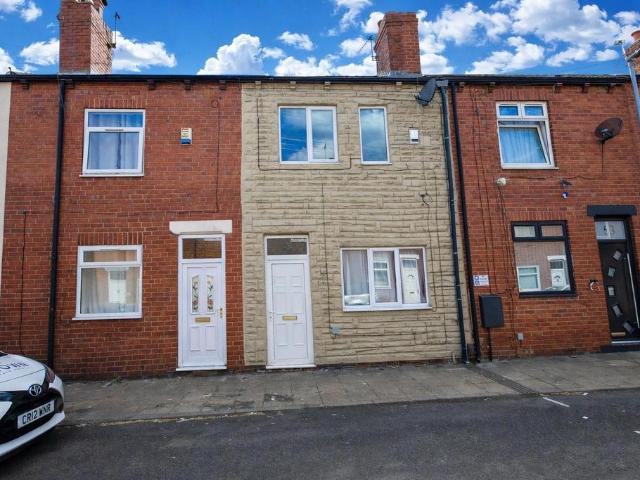 3 bedroom terraced house to rent