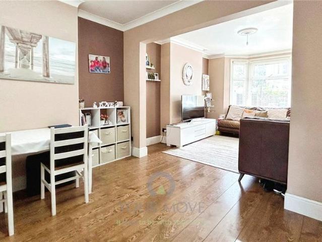 3 bedroom terraced house to rent