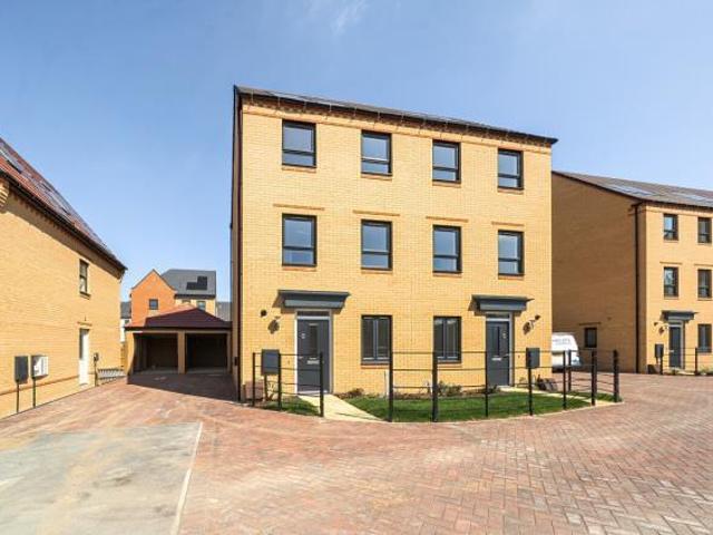 3 bedroom terraced house to rent