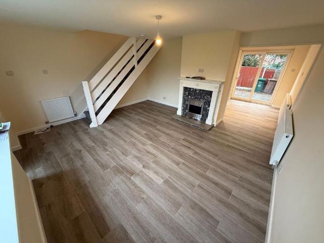 3 bedroom terraced house to rent