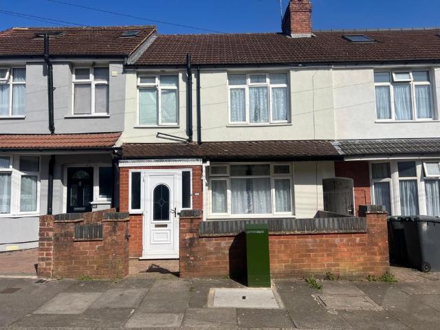 3 bedroom terraced house to rent