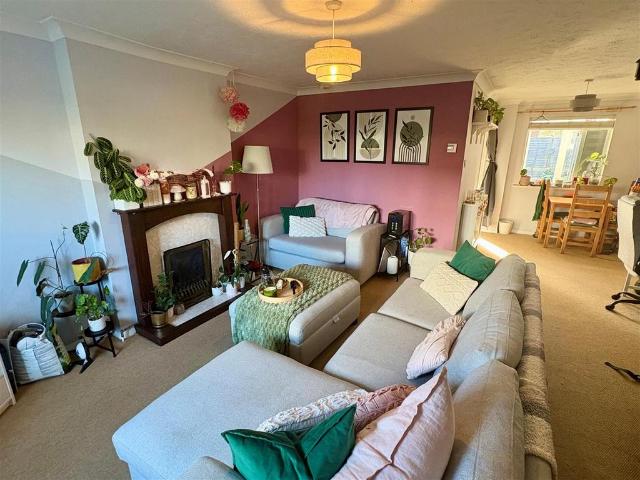 3 bedroom terraced house to rent