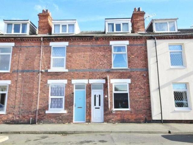 3 bedroom terraced house to rent