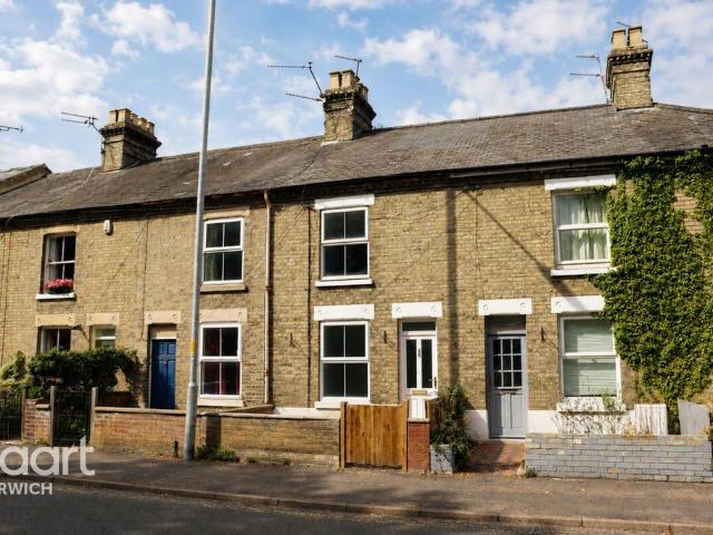 3 bedroom terraced house to rent
