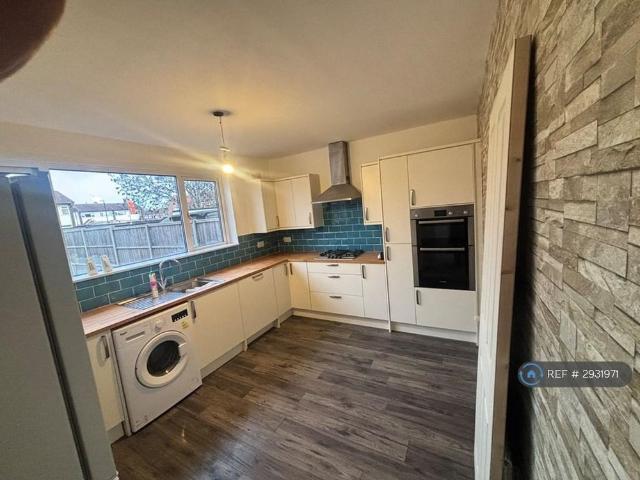 3 bedroom terraced house to rent
