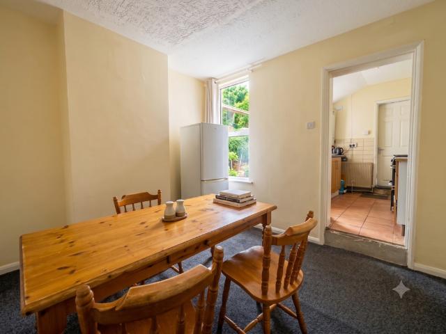 3 bedroom terraced house to rent
