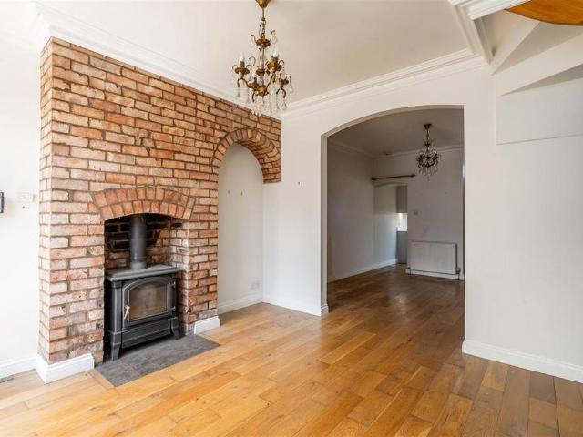 3 bedroom terraced house to rent