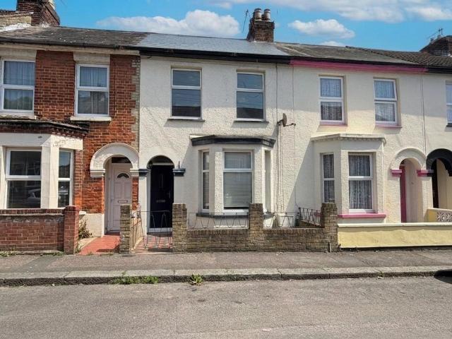 3 bedroom terraced house to rent